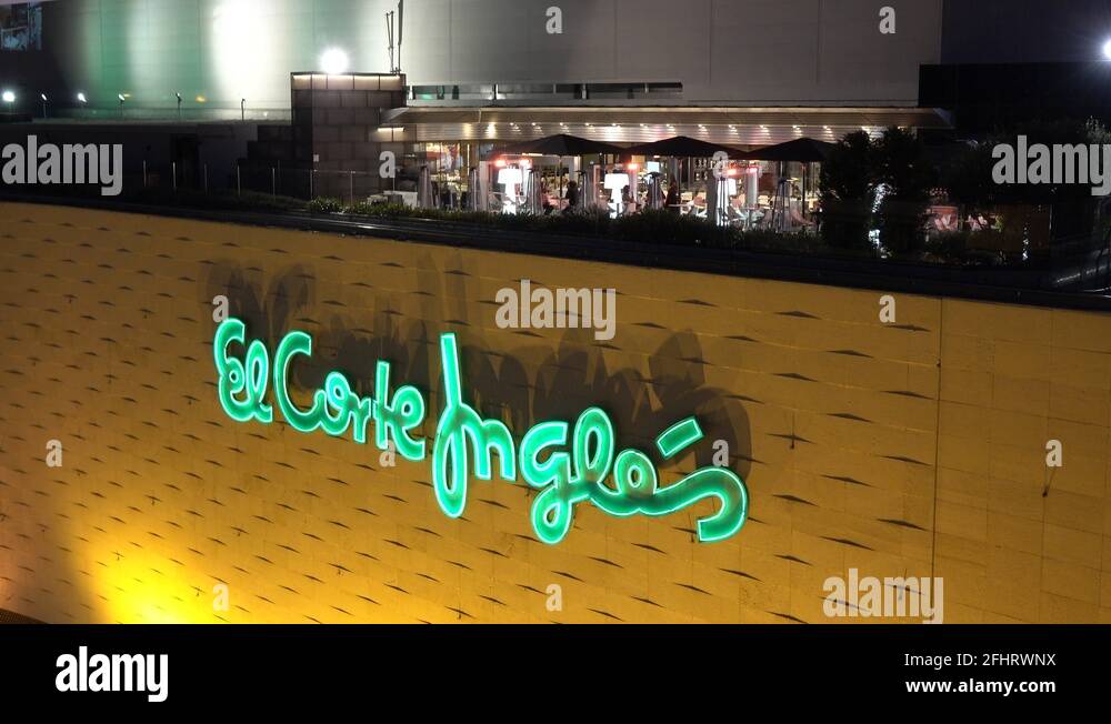 Corte logo Stock Videos & Footage - HD and 4K Video Clips - Alamy