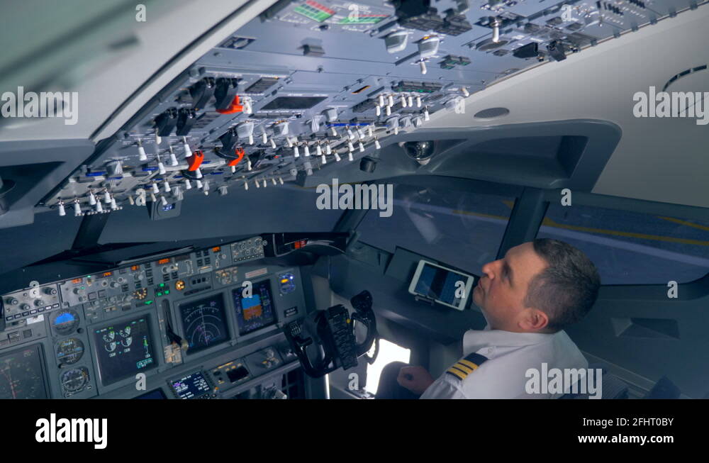 Cockpit switches Stock Videos & Footage - HD and 4K Video Clips - Alamy