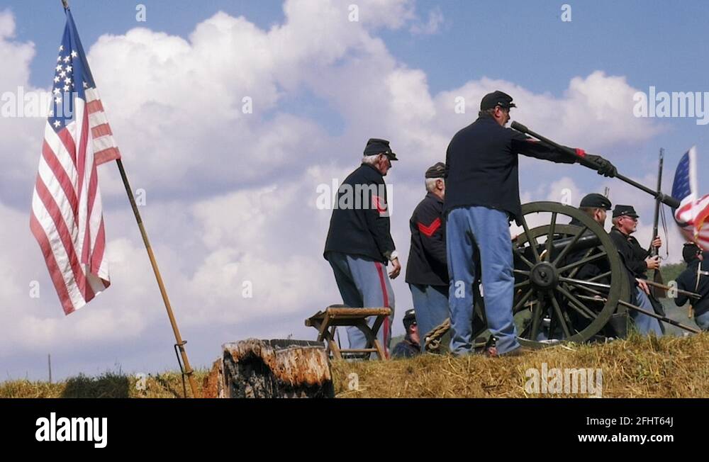 Flag waving union flag Stock Videos & Footage - HD and 4K Video Clips ...