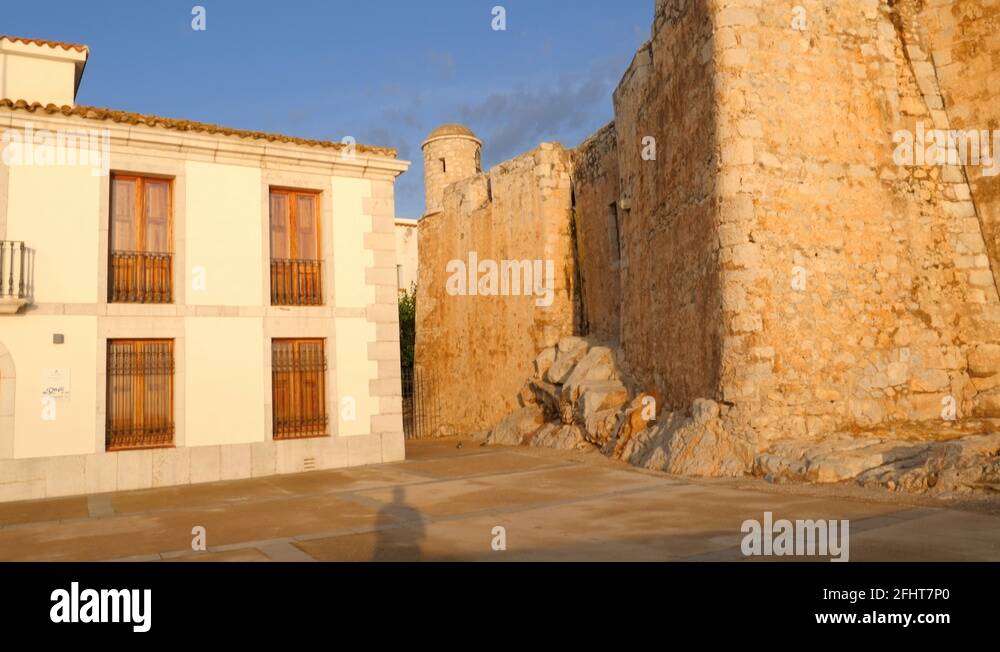 Citadel ramparts Stock Videos & Footage - HD and 4K Video Clips - Alamy