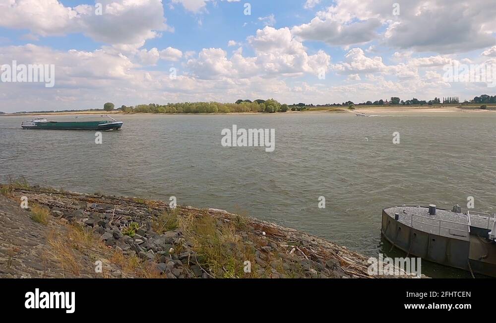 Water barge Stock Videos & Footage - HD and 4K Video Clips - Alamy