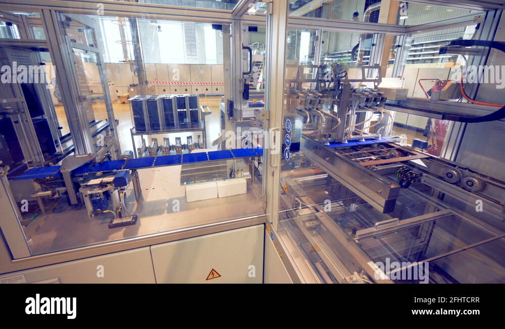 Glass modules Stock Videos & Footage - HD and 4K Video Clips - Alamy