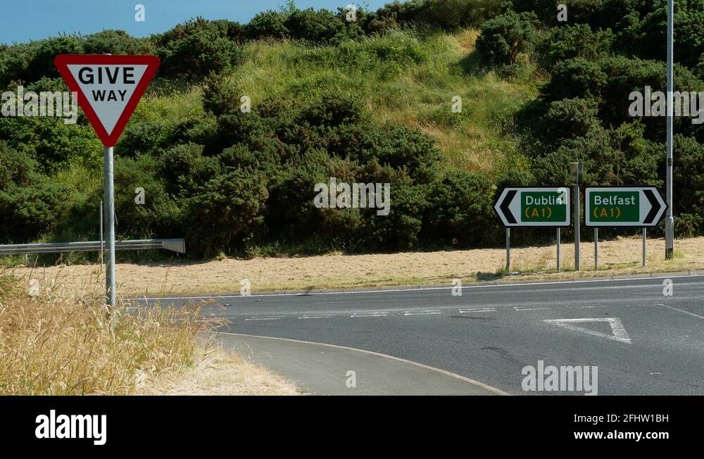 Signs way sign Stock Videos & Footage - HD and 4K Video Clips - Alamy