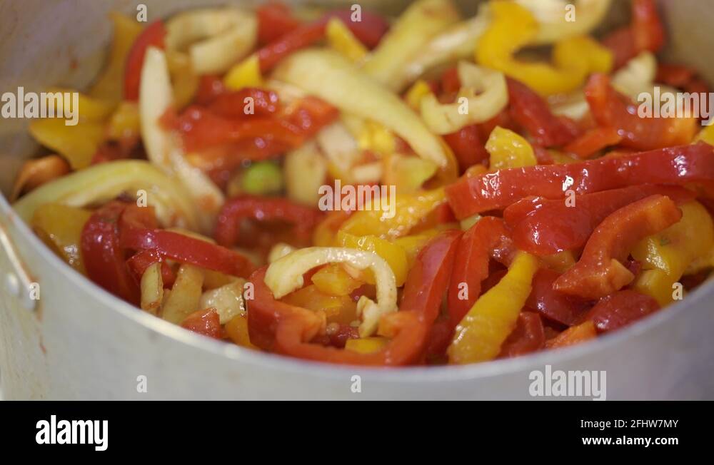 Tomato ragout Stock Videos & Footage - HD and 4K Video Clips - Alamy