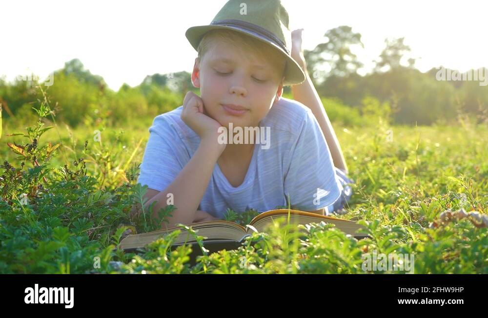 Study outside barefoot Stock Videos & Footage - HD and 4K Video Clips ...