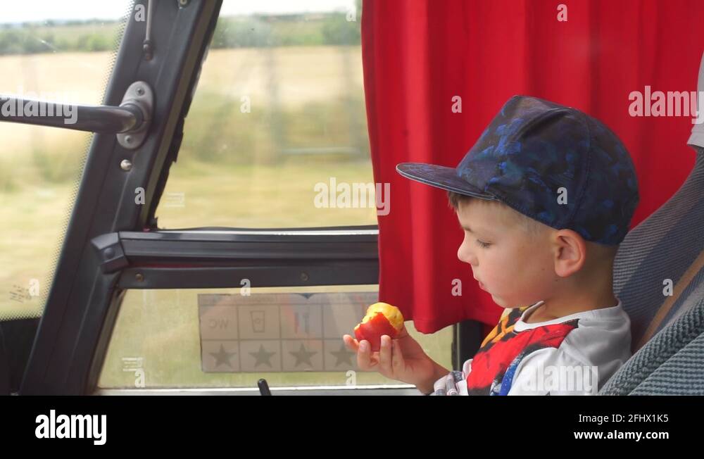 Food bus eating Stock Videos & Footage - HD and 4K Video Clips - Alamy