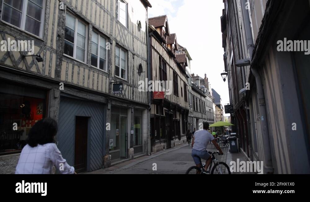 Rouen architecture Stock Videos & Footage - HD and 4K Video Clips - Alamy