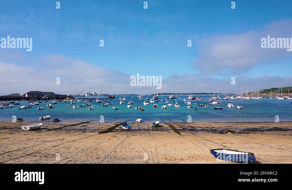 Red arrows over sea Stock Videos & Footage - HD and 4K Video Clips - Alamy