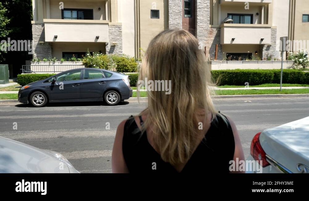 Woman starting car Stock Videos & Footage - HD and 4K Video Clips - Alamy