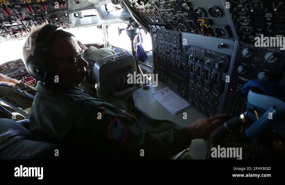 E 3a Stock Videos & Footage - HD and 4K Video Clips - Alamy