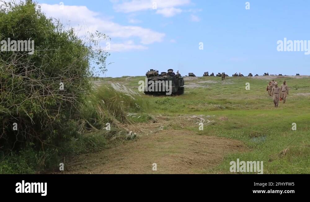 U.S. Marines conduct a beach raid during Amphibious Landing Exercise ...