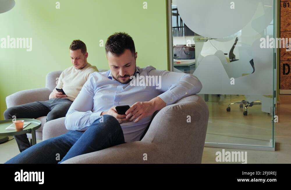 Mobile lounge Stock Videos & Footage - HD and 4K Video Clips - Alamy