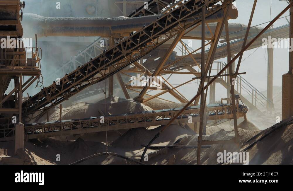 Crush machines Stock Videos & Footage - HD and 4K Video Clips - Alamy