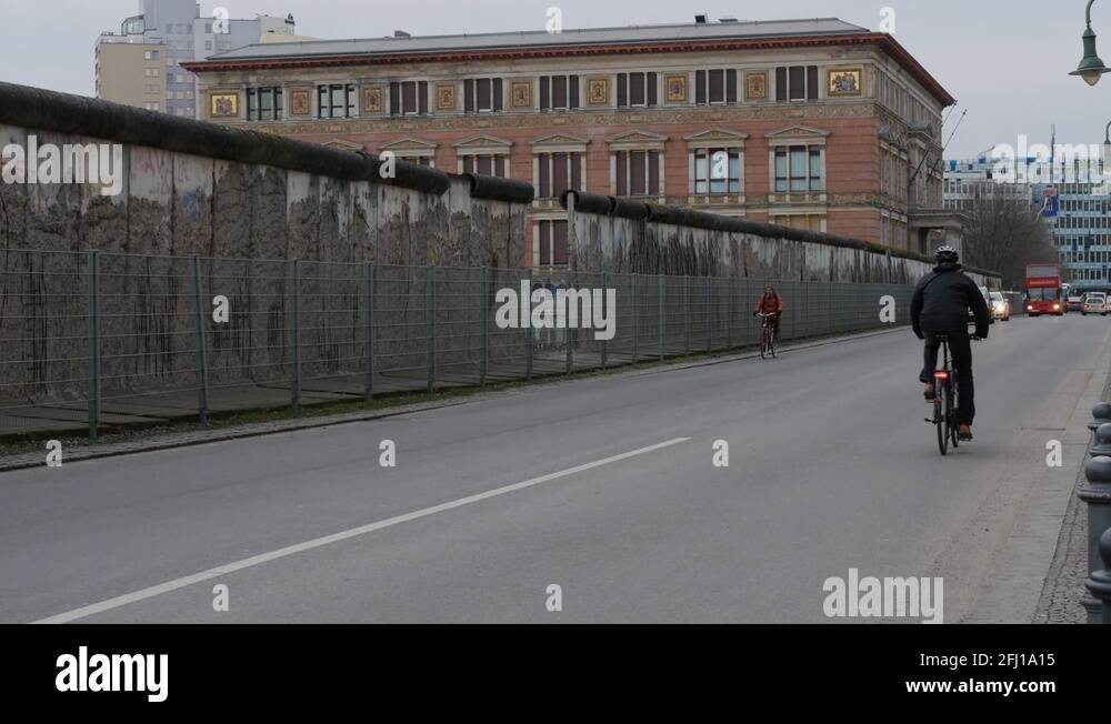 Wall and street view Stock Videos & Footage - HD and 4K Video Clips - Alamy