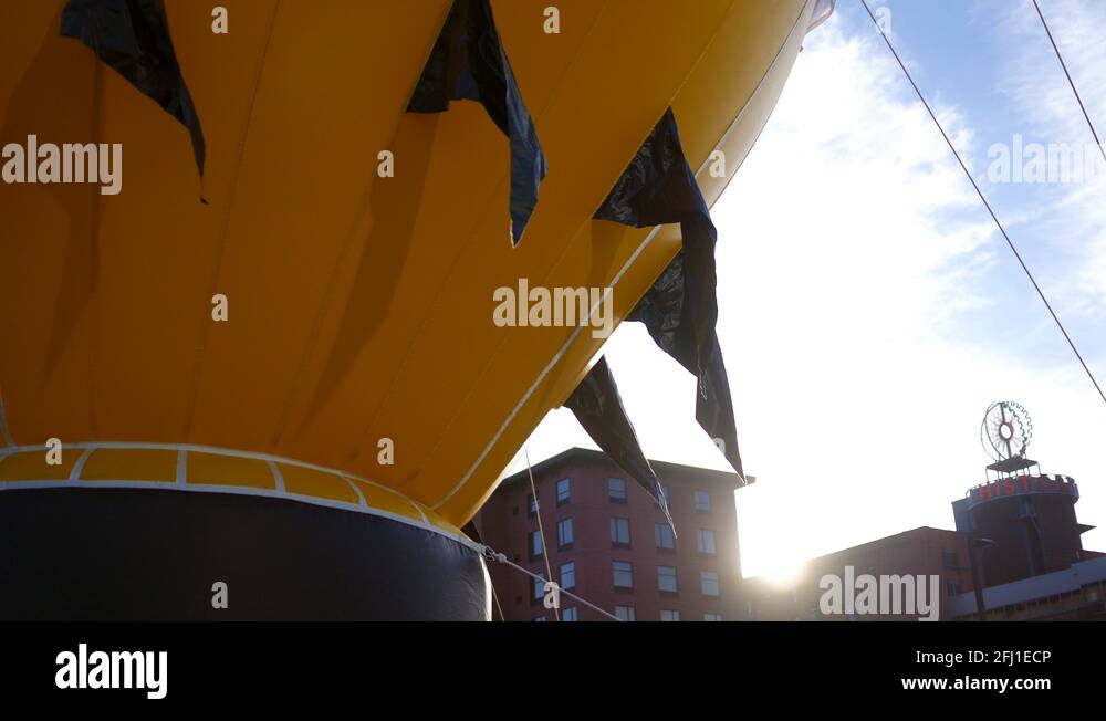 Blimp balloon Stock Videos & Footage - HD and 4K Video Clips - Alamy