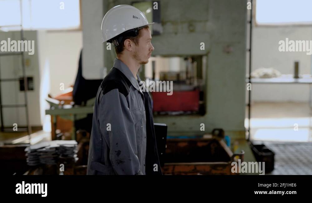 Crew workers hard hat Stock Videos & Footage - HD and 4K Video Clips ...