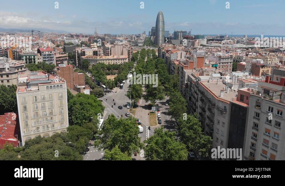 Diagonal avenue Stock Videos & Footage - HD and 4K Video Clips - Alamy