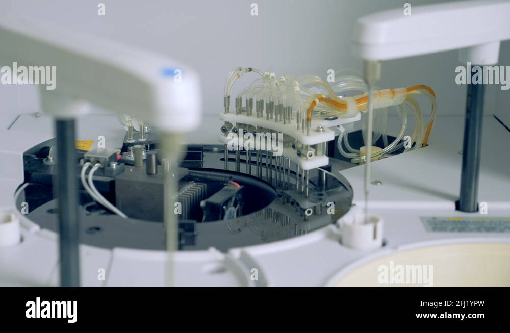 Centrifuge hospital Stock Videos & Footage - HD and 4K Video Clips - Alamy