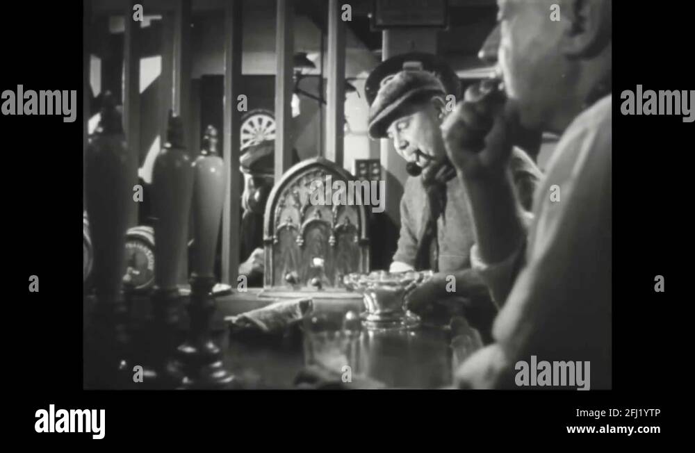 Ww2 radio Stock Videos & Footage - HD and 4K Video Clips - Alamy