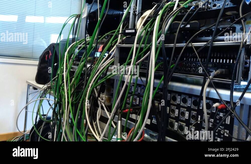 Live tv Stock Videos & Footage - HD and 4K Video Clips - Alamy