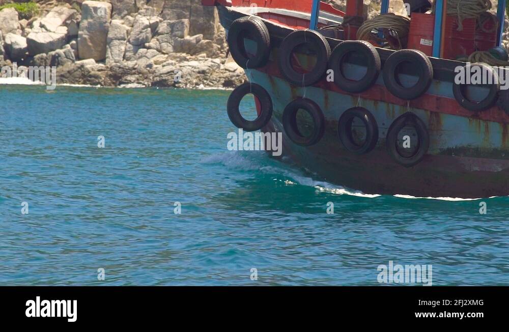 Floating car Stock Videos & Footage - HD and 4K Video Clips - Alamy