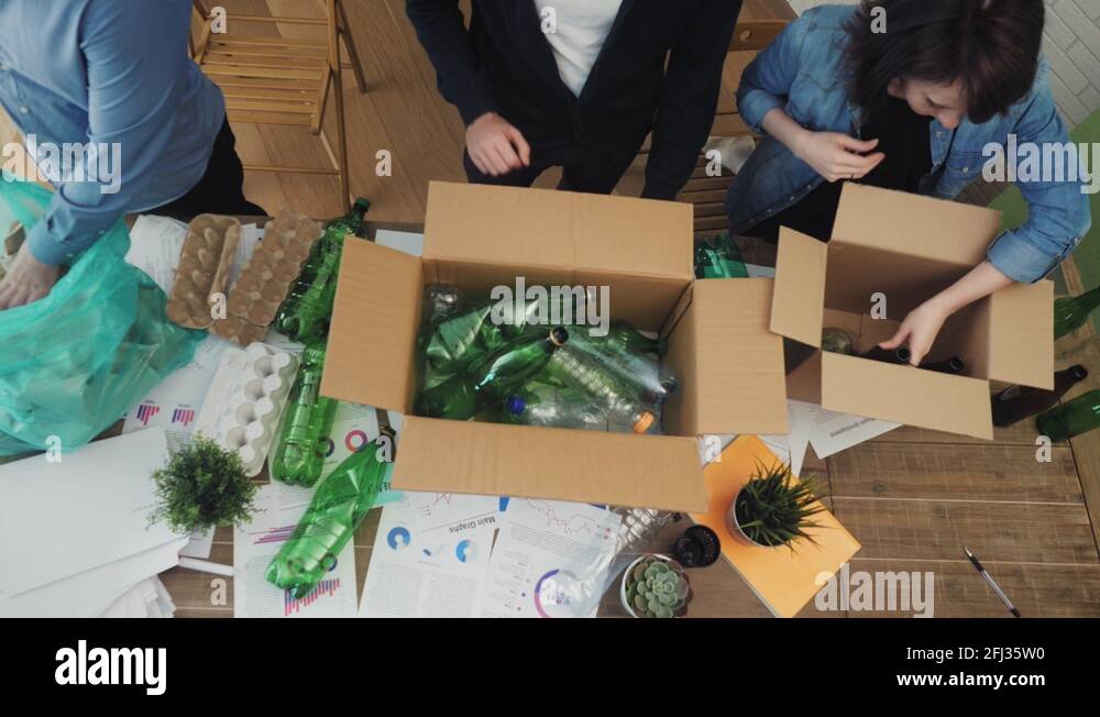 Team waste Stock Videos & Footage - HD and 4K Video Clips - Alamy