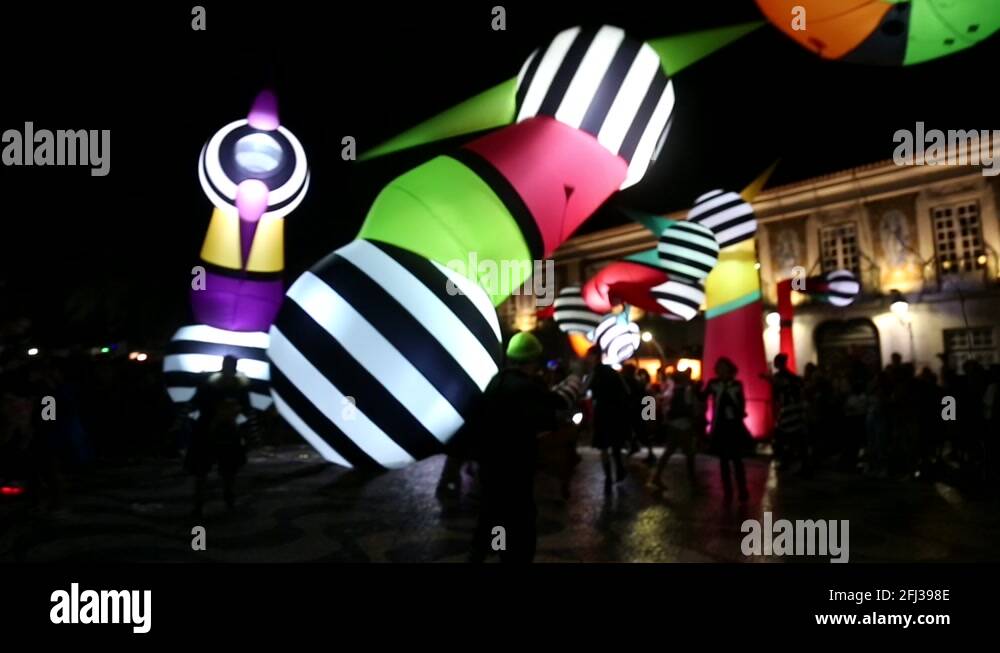 Street performance art Stock Videos & Footage - HD and 4K Video Clips ...