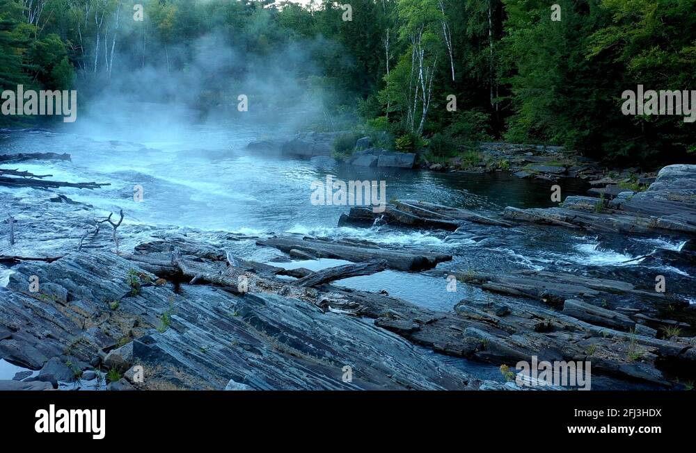 Dark wet rocks Stock Videos & Footage - HD and 4K Video Clips - Alamy