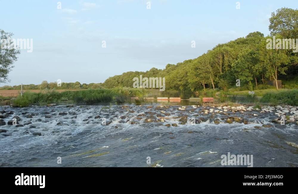 River avon at low water Stock Videos & Footage - HD and 4K Video Clips ...