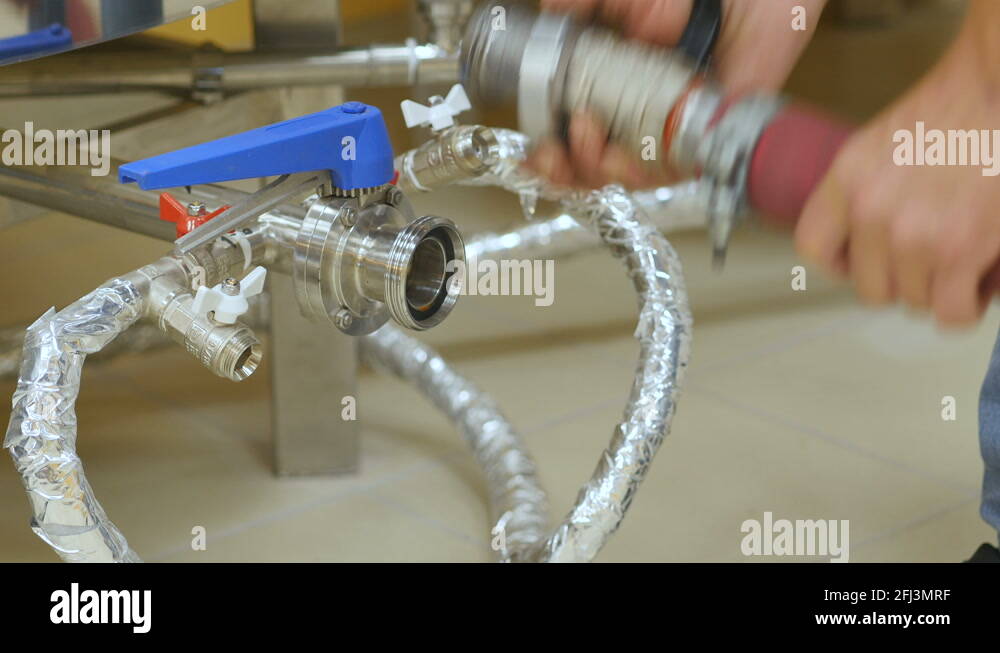 Setting pipe Stock Videos & Footage - HD and 4K Video Clips - Alamy