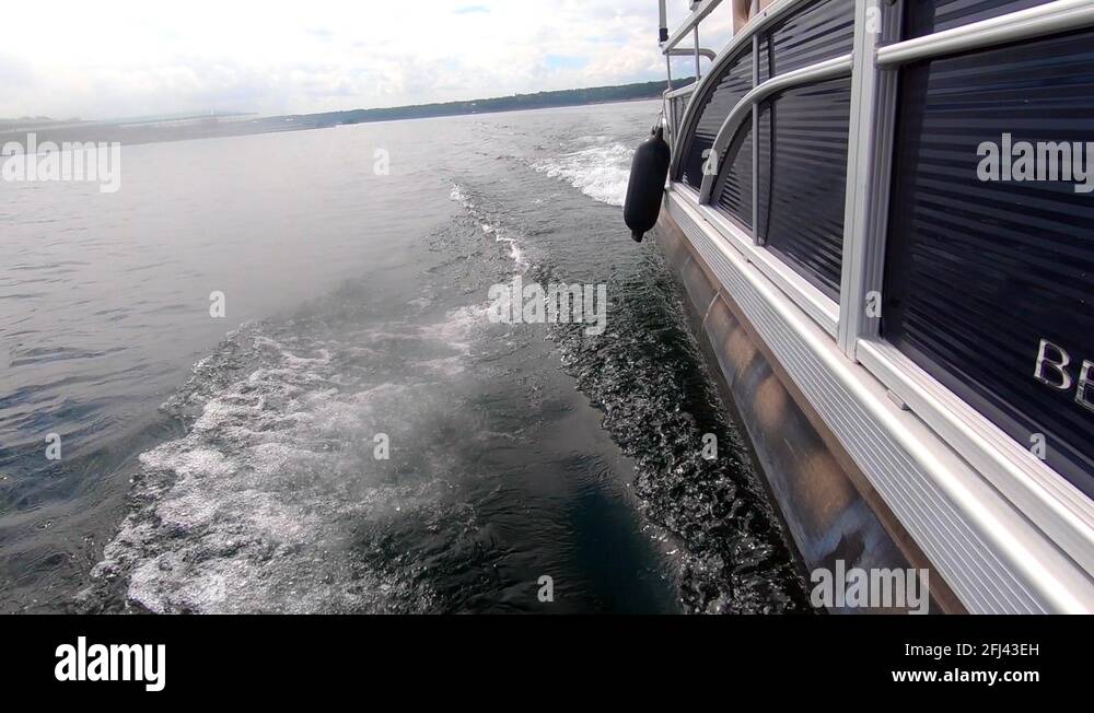 Splash sounds Stock Videos & Footage - HD and 4K Video Clips - Alamy