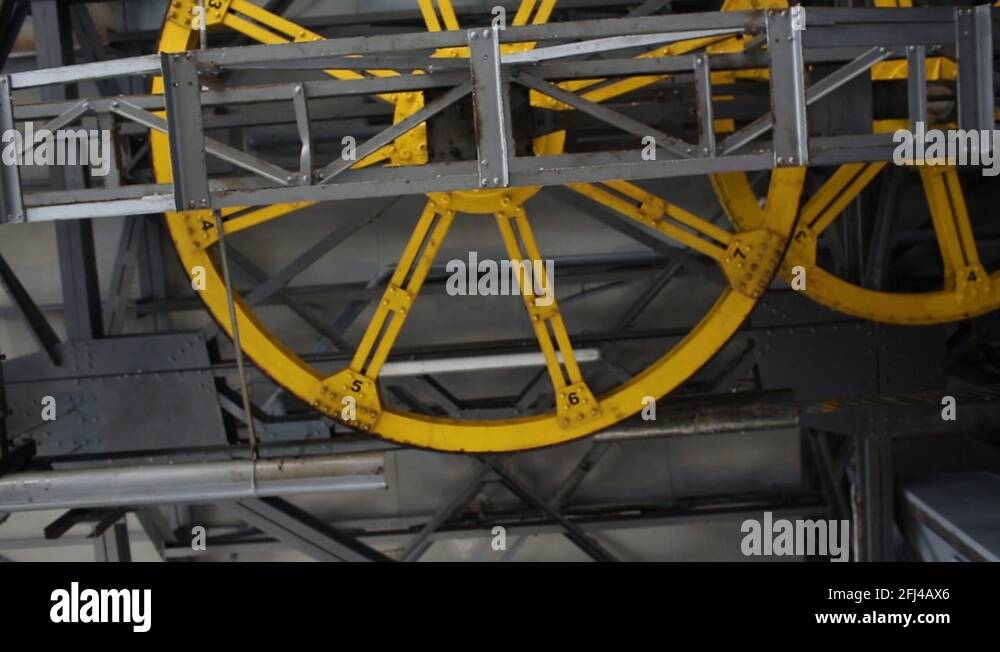 Funicular mechanism Stock Videos & Footage - HD and 4K Video Clips - Alamy