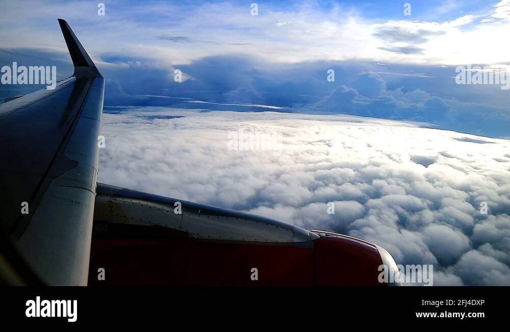 Commercial airplane fly over dramatic Stock Videos & Footage - HD and ...