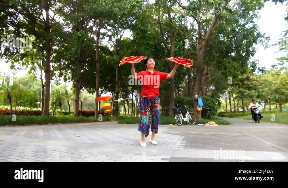 Traditional chinese juggling Stock Videos & Footage - HD and 4K Video ...