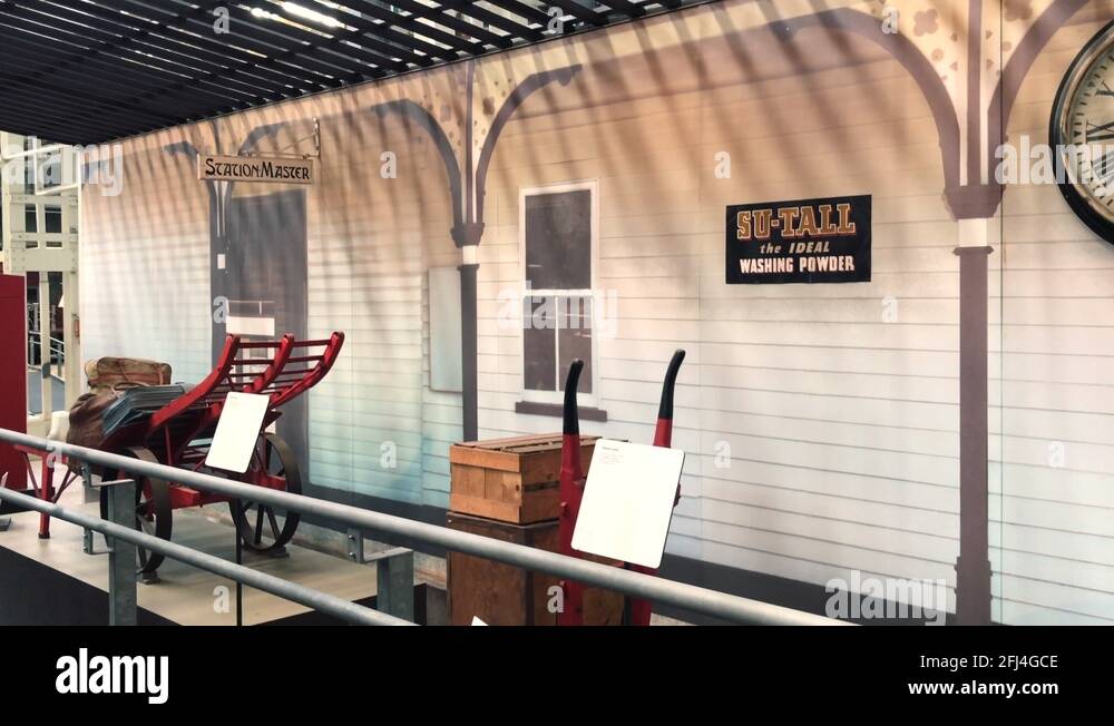 Museum platform Stock Videos & Footage - HD and 4K Video Clips - Alamy