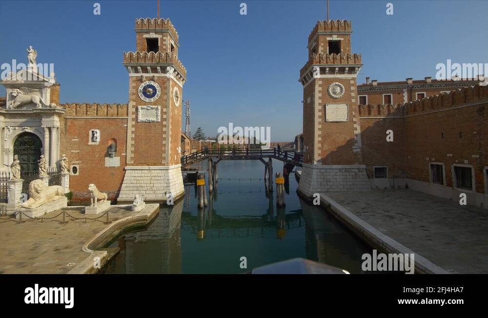 Arsenal clock Stock Videos & Footage - HD and 4K Video Clips - Alamy