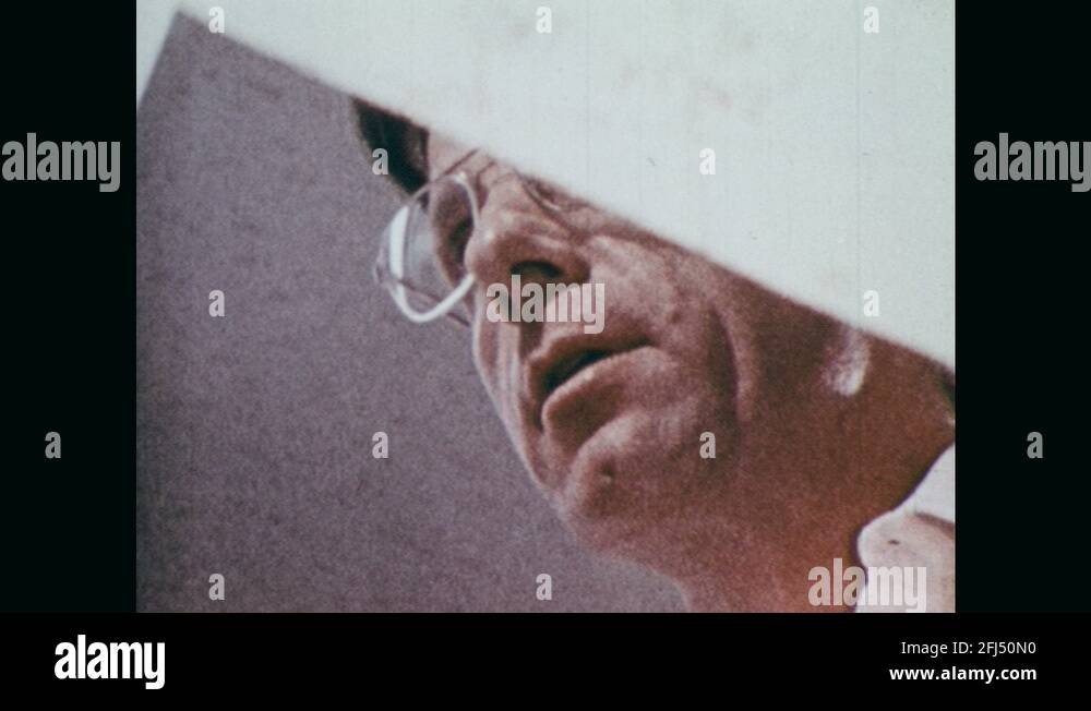 Very large chart Stock Videos & Footage - HD and 4K Video Clips - Alamy