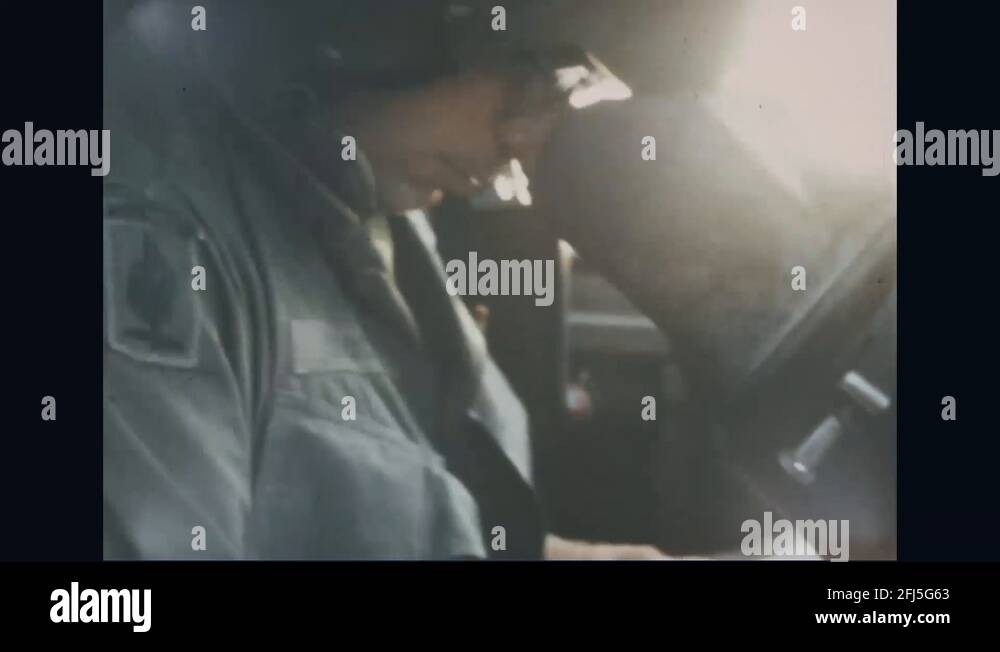 Radar scope Stock Videos & Footage - HD and 4K Video Clips - Alamy