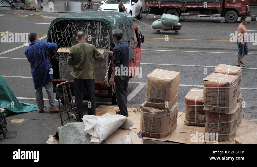 Chinese porters Stock Videos & Footage - HD and 4K Video Clips - Alamy