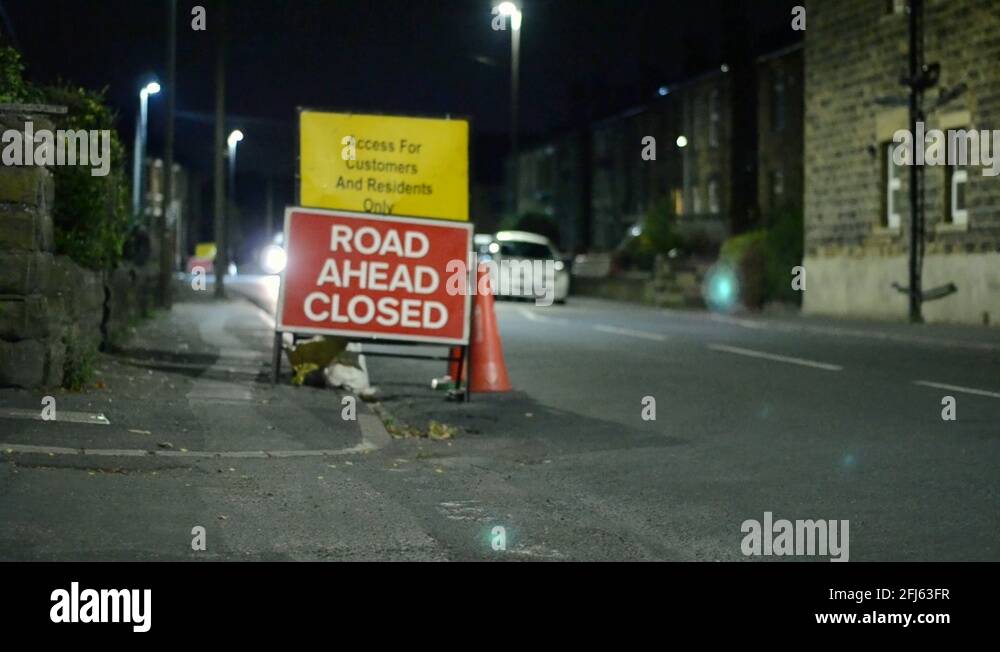 Pavement closed sign Stock Videos & Footage - HD and 4K Video Clips - Alamy