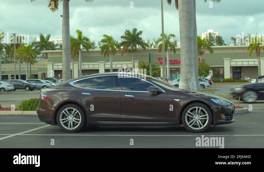 Tesla model s sedan Stock Videos & Footage - HD and 4K Video Clips - Alamy