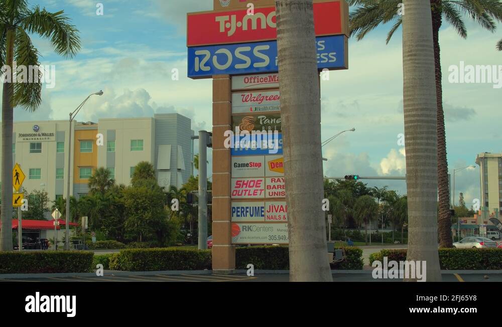 Shopping center sign Stock Videos & Footage - HD and 4K Video Clips - Alamy