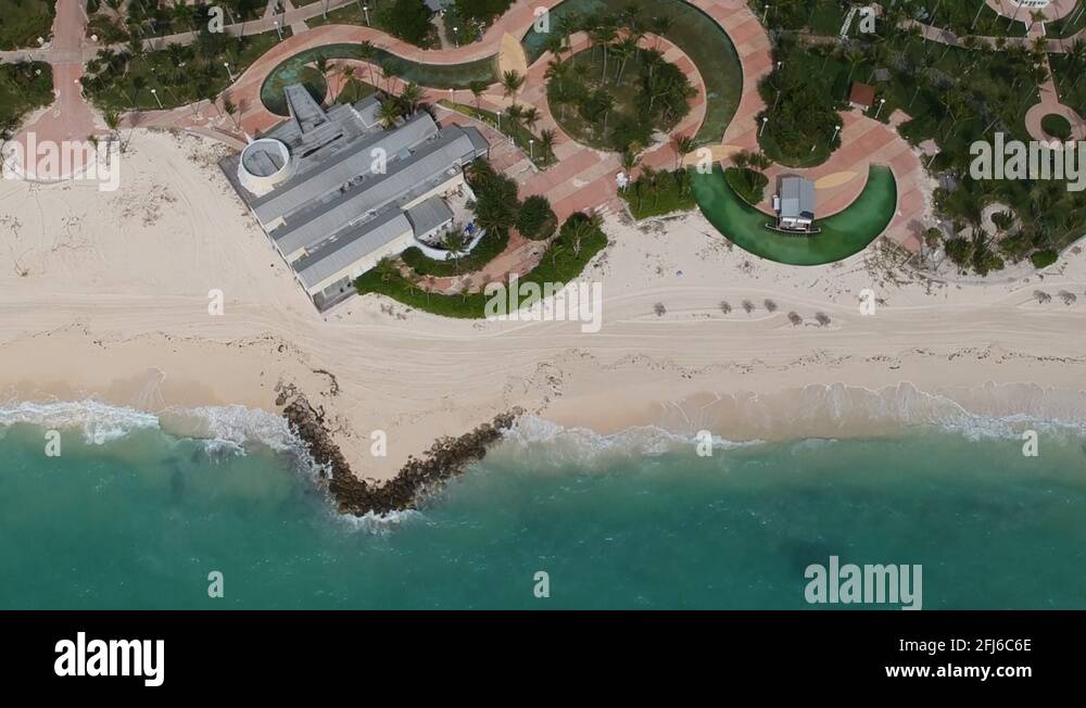 Lucaya beach resort Stock Videos & Footage - HD and 4K Video Clips - Alamy