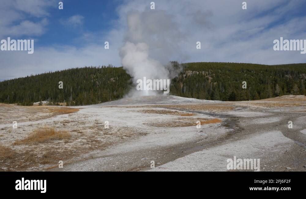 Yellowstone Old Faithful after eruption Stock Video Footage - Alamy