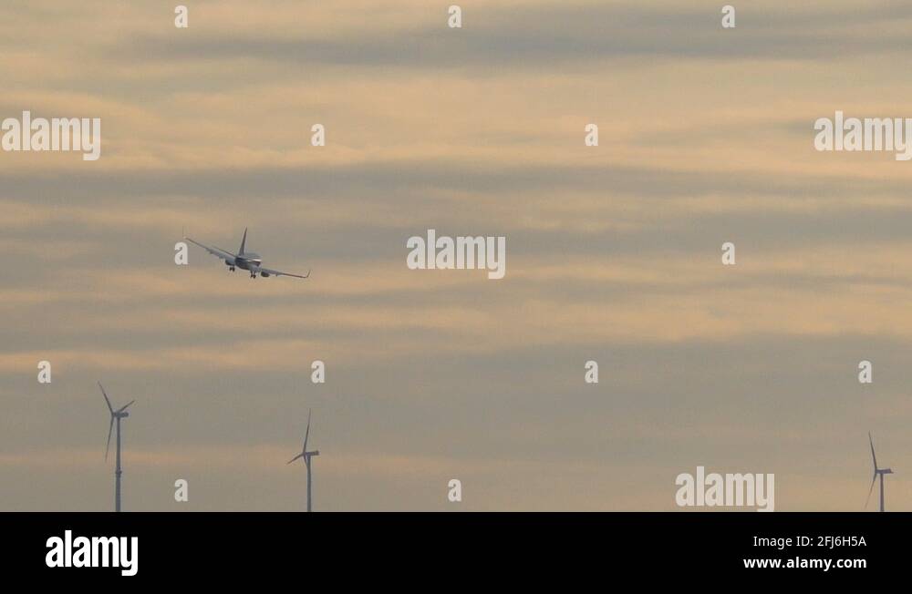 Gray jet plane Stock Videos & Footage - HD and 4K Video Clips - Alamy