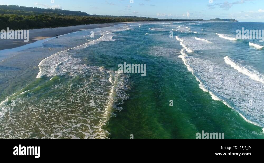 Repetitive waves Stock Videos & Footage - HD and 4K Video Clips - Alamy