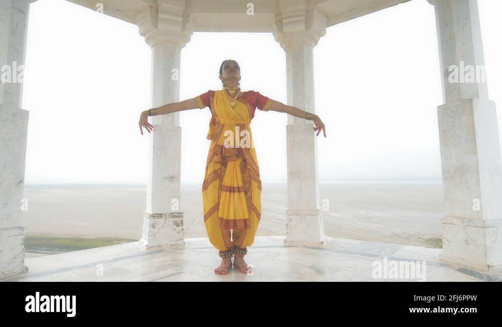 Odissi classical dance Stock Videos & Footage - HD and 4K Video Clips ...