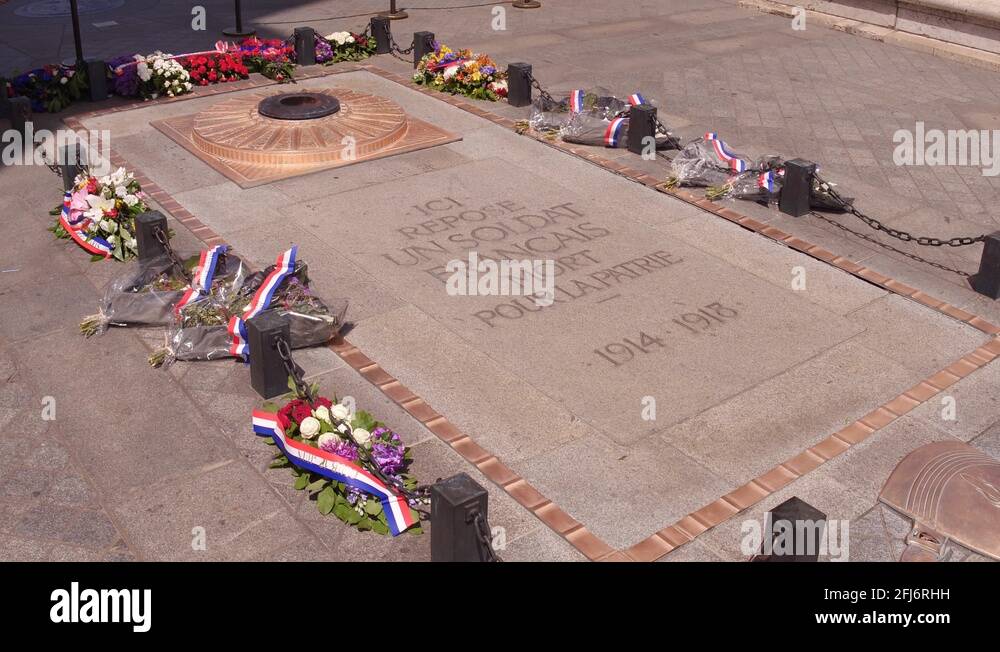 Memorial grave Stock Videos & Footage - HD and 4K Video Clips - Alamy