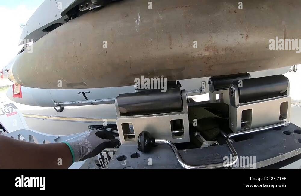 Mk 82 aircraft bomb Stock Videos & Footage - HD and 4K Video Clips - Alamy