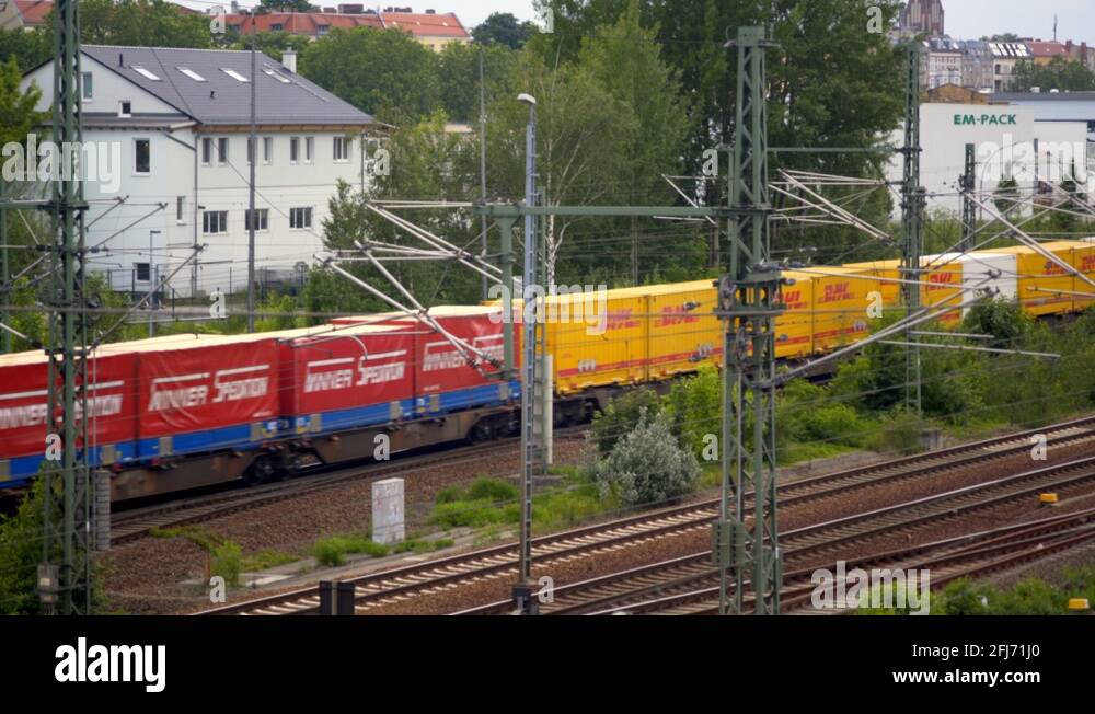 Dhl emblem Stock Videos & Footage - HD and 4K Video Clips - Alamy